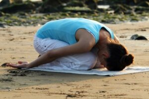 PTSD And Yoga: 3 Tips To A Safe Yoga Class - DoYou