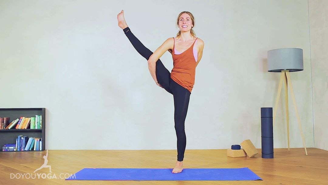 10 'Dramatic' Yoga Poses for Game of Thrones Fans - DoYou