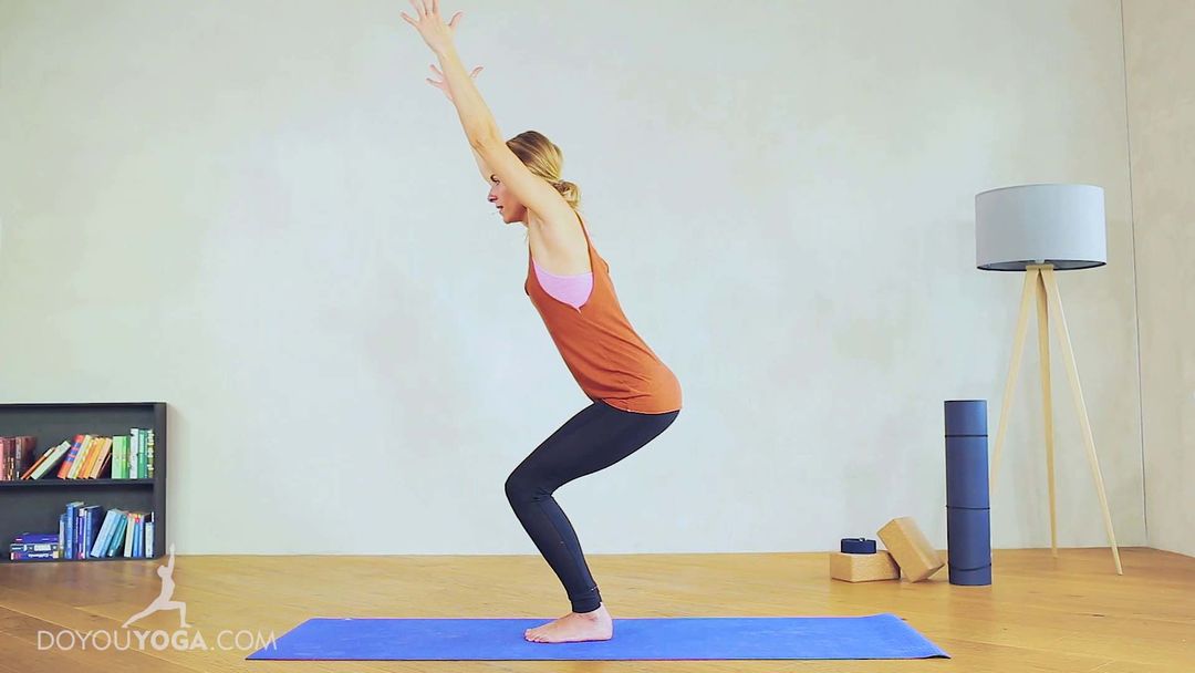 6 Yoga Poses That Activate the Glutes - DoYou